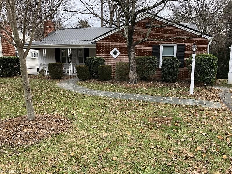 1121 Irving St, Winston Salem, NC 27103 | Zillow