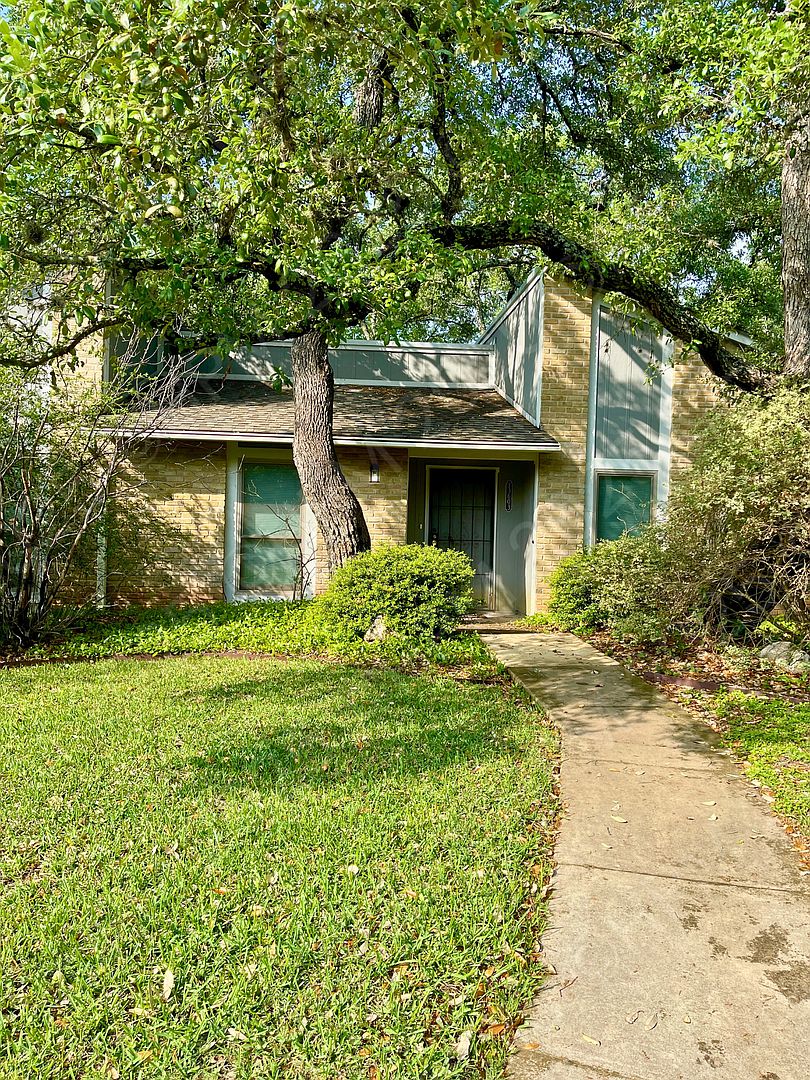 13603 Forest Walk, San Antonio, TX 78231 | Zillow