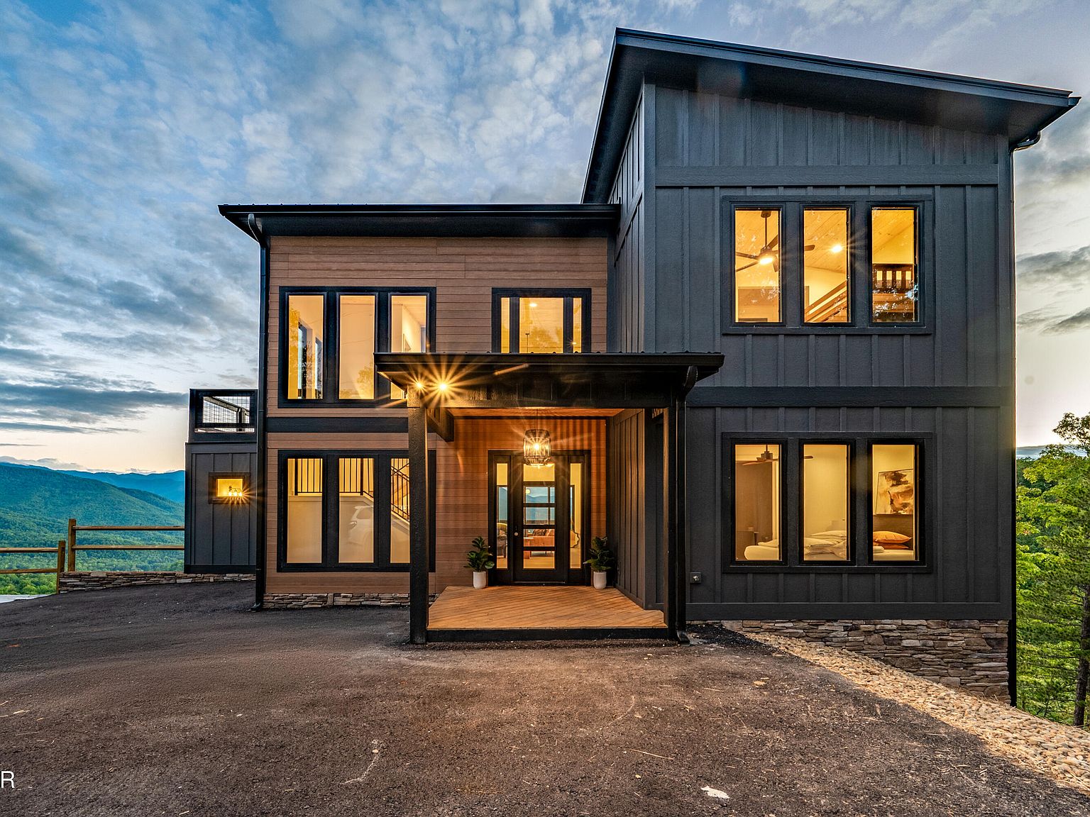741 Big Bear Ridge Rd, Gatlinburg, TN 37738 | Zillow