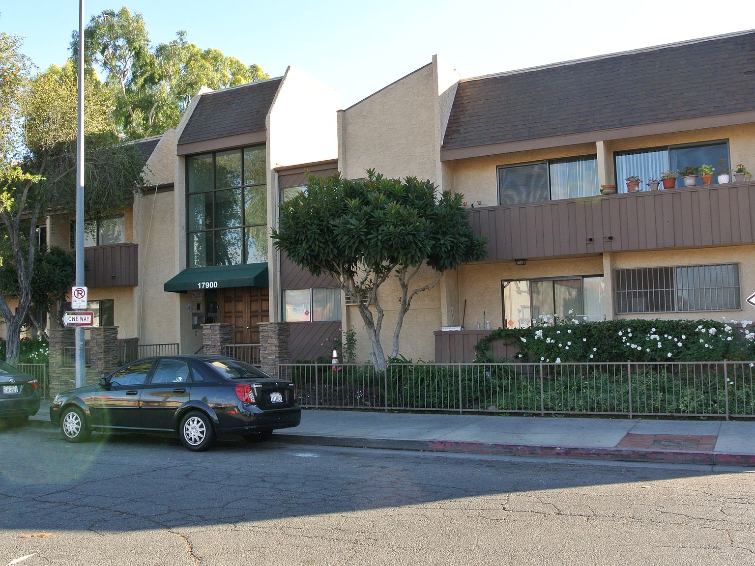 17900 Sherman Way APT 320, Los Angeles, CA 91335 | Zillow