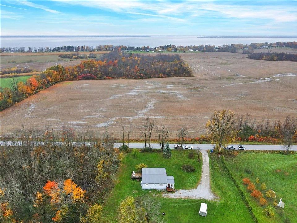 533 Middle Road, Swanton, VT 05488 | Zillow