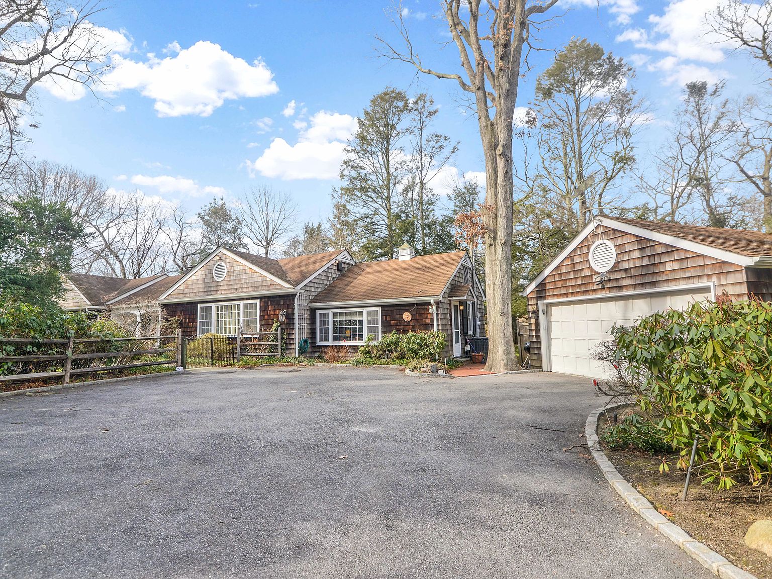 22 Ormond Park Rd #1, Glen Head, NY 11545 | Zillow