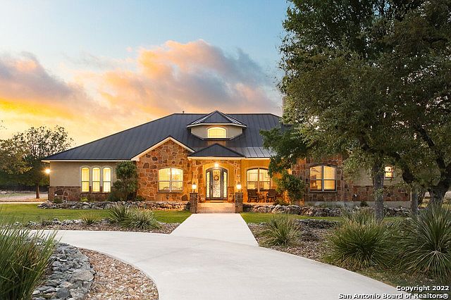 619 Long Rdg, Spring Branch, TX 78070 | MLS #1653746 | Zillow