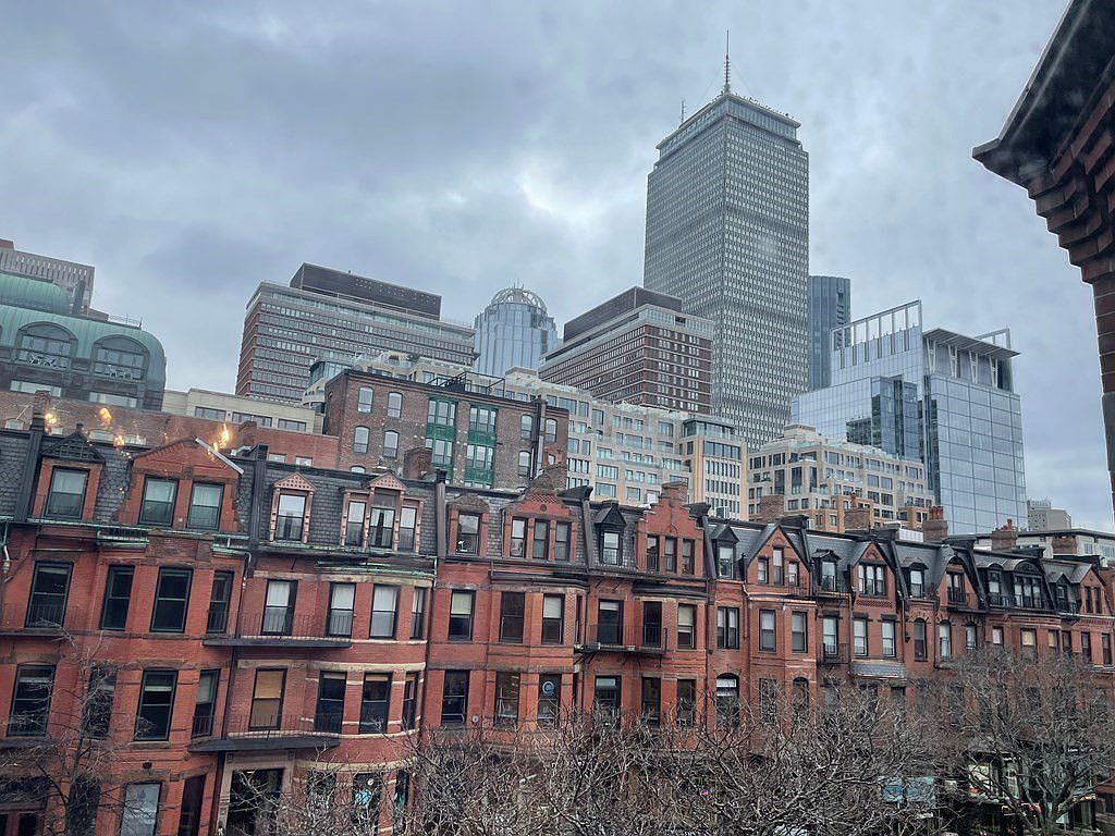 211 Newbury St APT 4, Boston, MA 02116 | Zillow