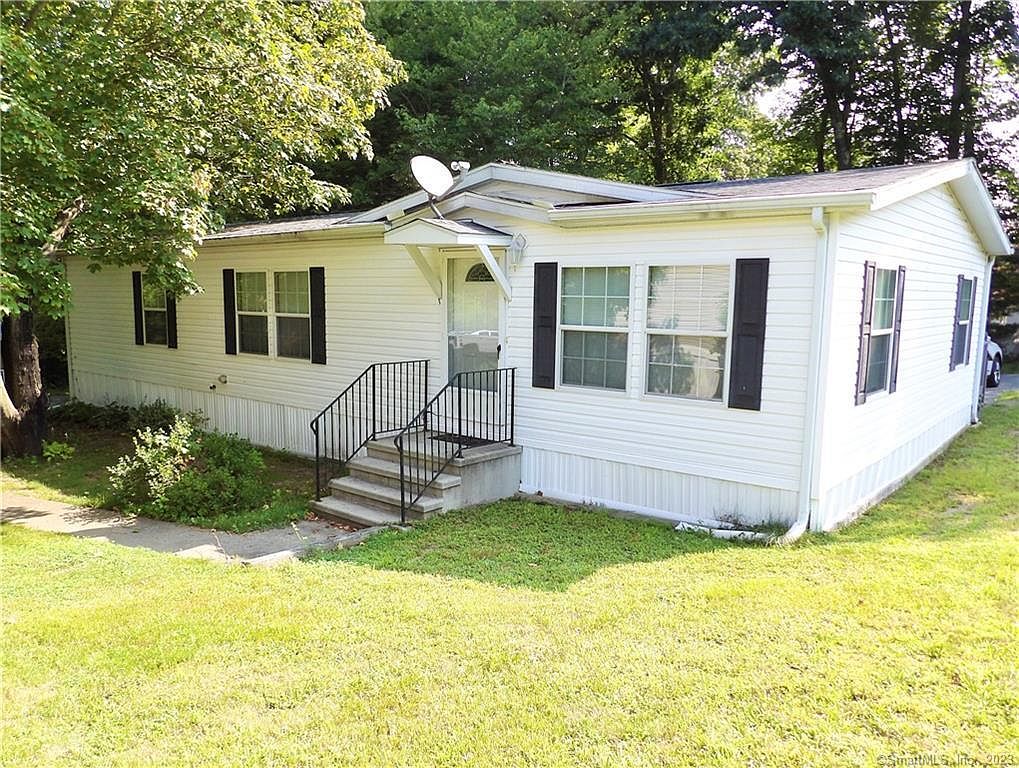 145 Gallivan Lane #B, Uncasville, CT 06382 | Zillow