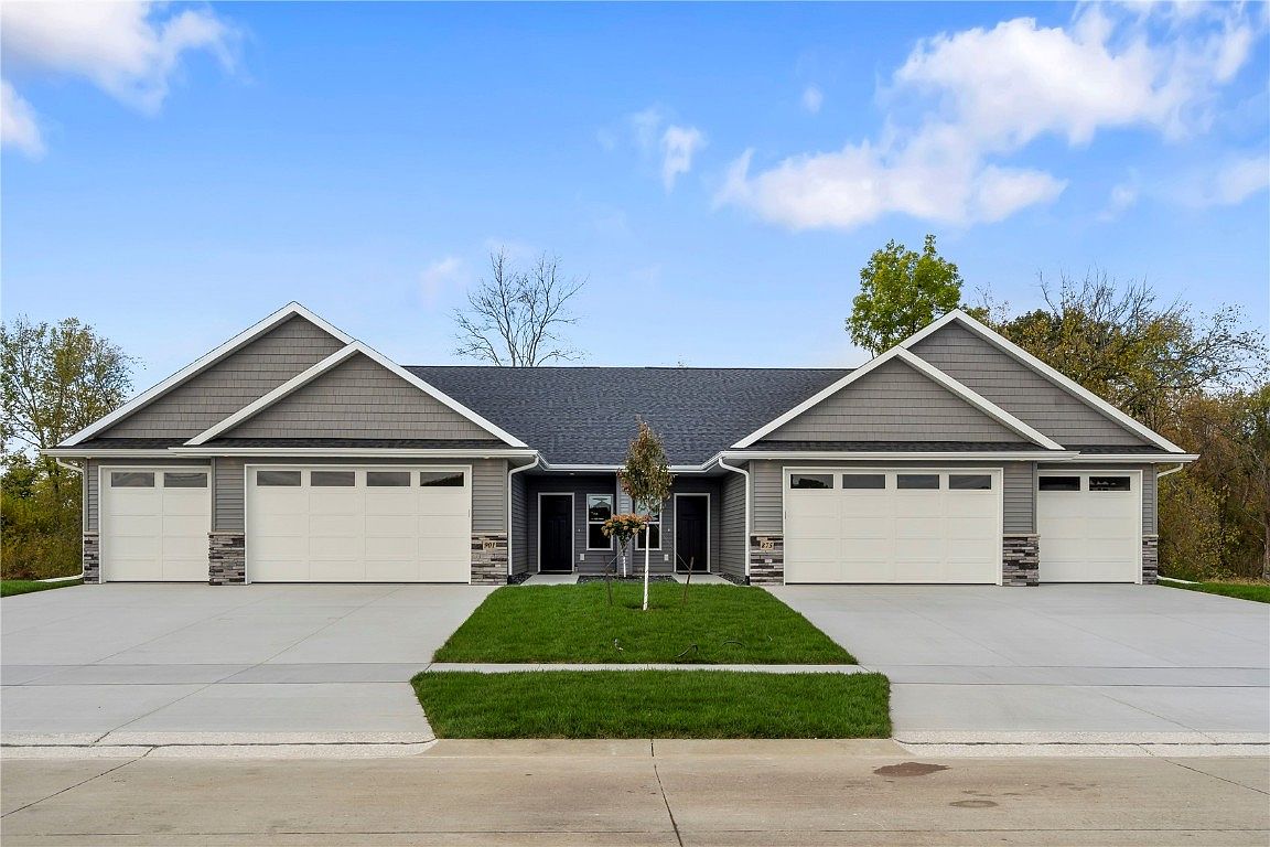 875 Miles St, Robins, IA 52328 | Zillow