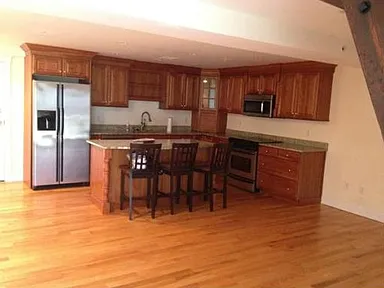 615 Main St Hyannis MA | Zillow