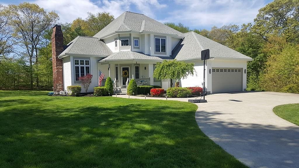 2 Michelle Lee Dr, Berkley, MA 02779 | Zillow