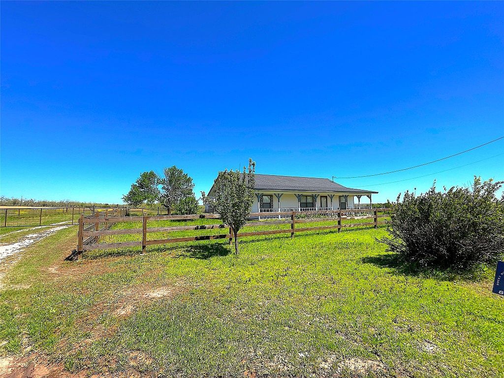 404 Brumbelow Rd, Whitt, TX 76490 | MLS #20578067 | Zillow