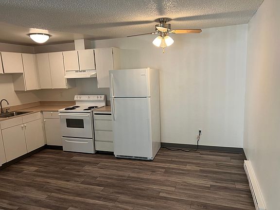 13625 SE Stark St #13, Portland, OR 97233 | Zillow