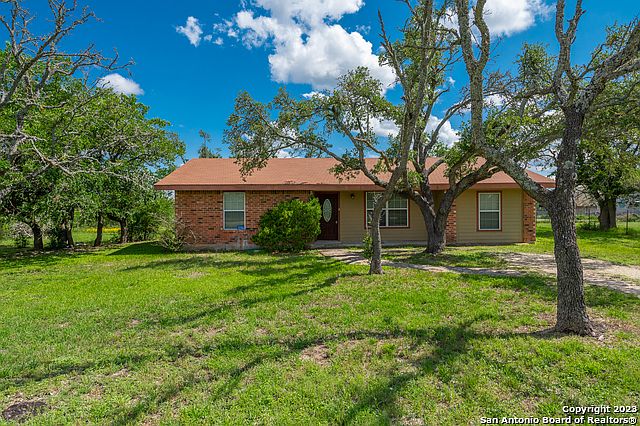 256 Michael Dr, Harper, TX 78631 | MLS #1693249 | Zillow