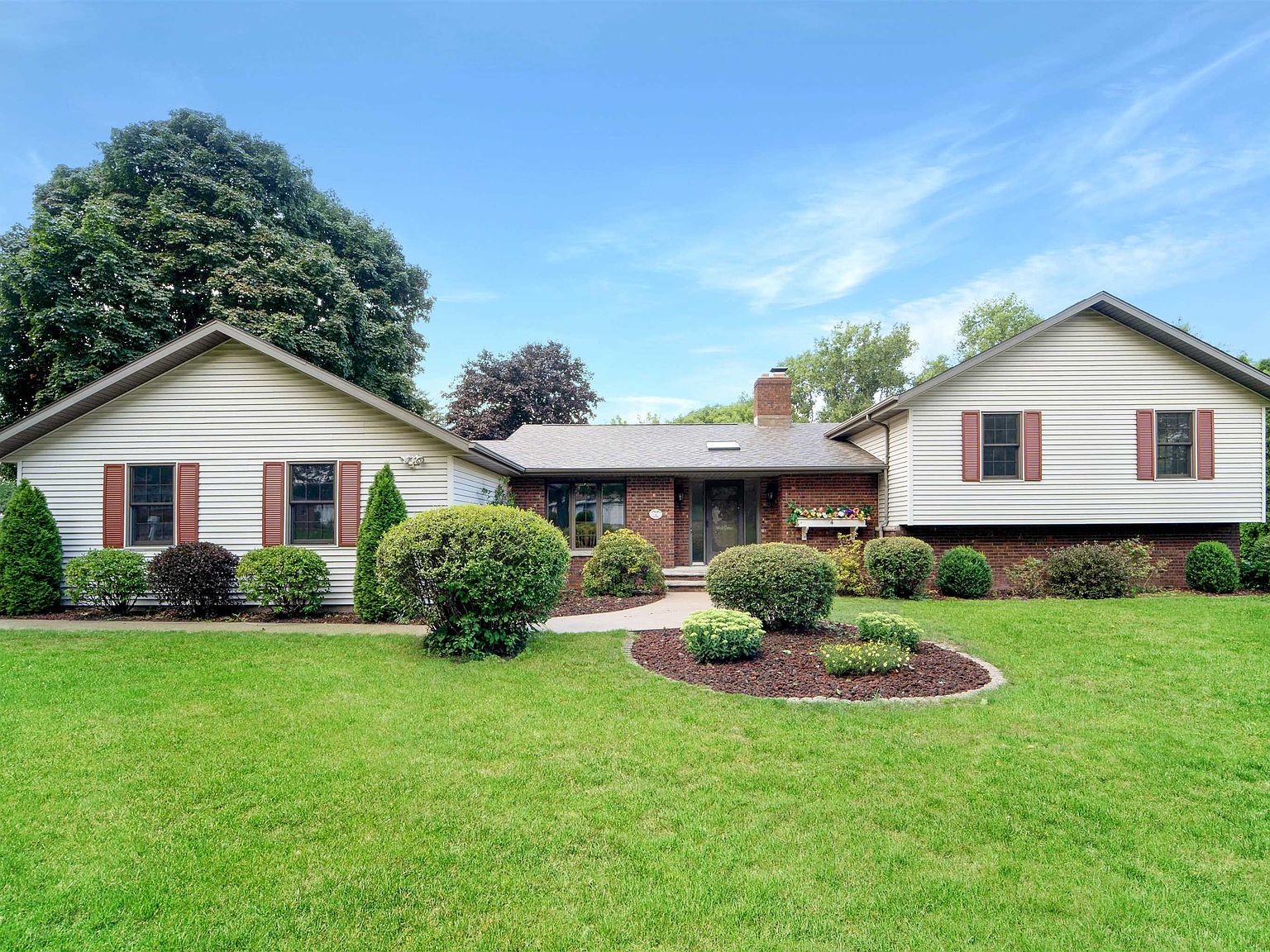4 Rose Ct, Appleton, WI 54913 | Zillow