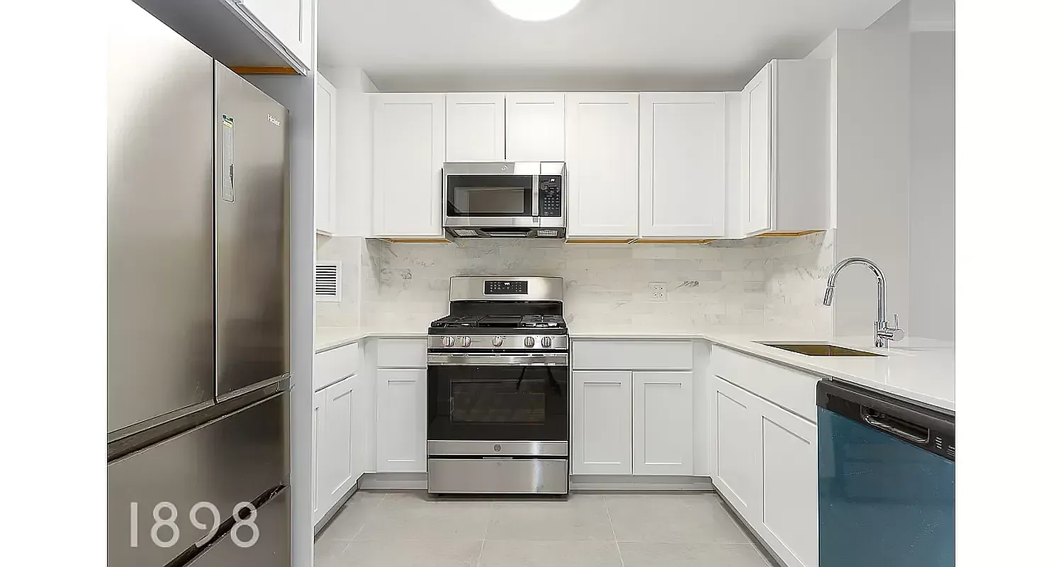 140 Riverside Boulevard #420 in Lincoln Square, Manhattan | StreetEasy