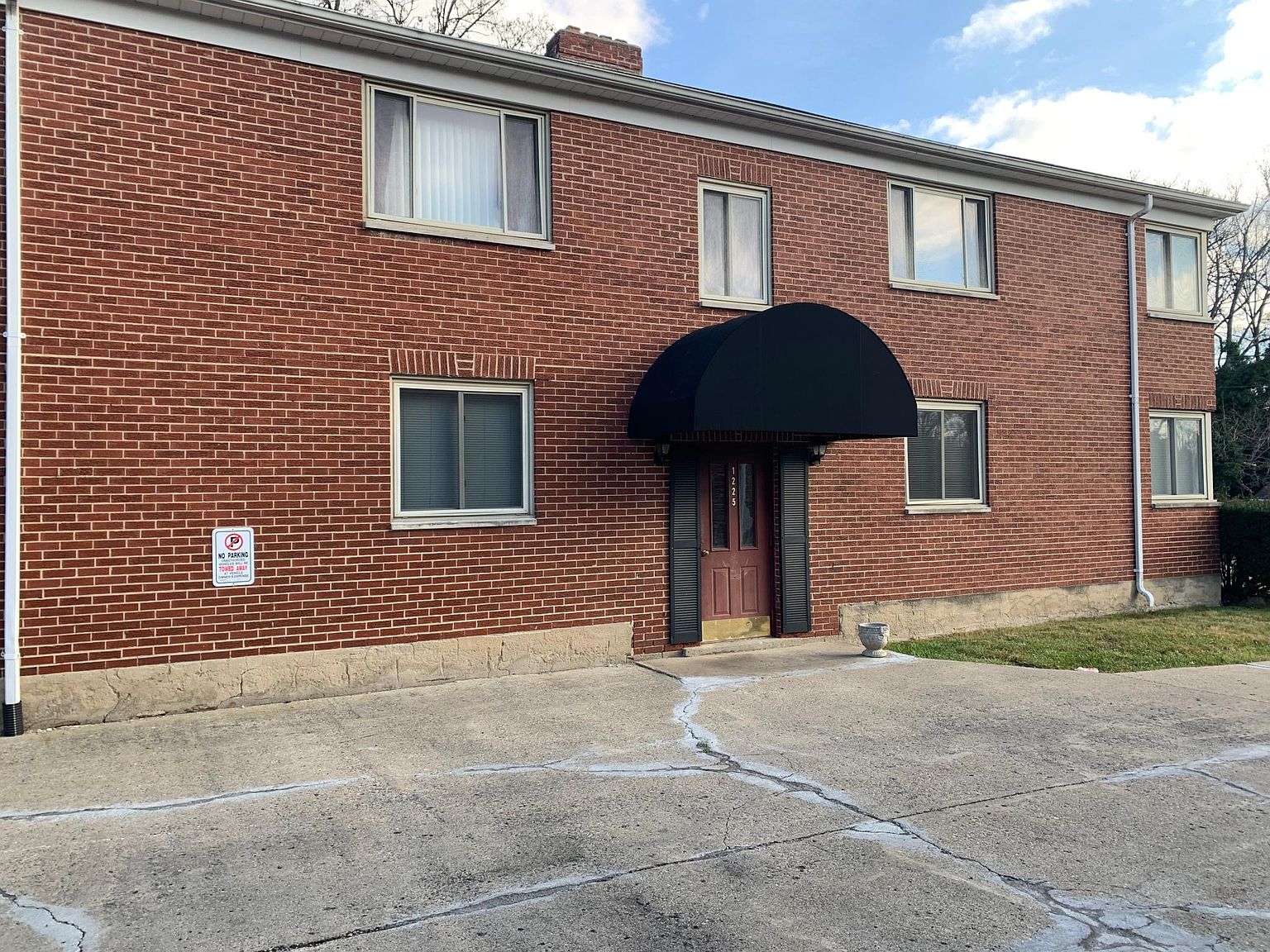 1225 Lytle Ln #1, Dayton, OH 45409 | Zillow