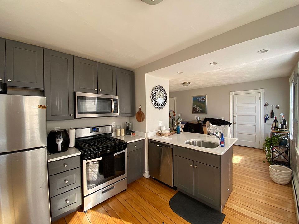 3 Spruce St #2L, Providence, RI 02903 | Zillow