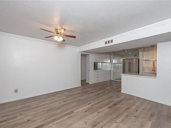 904 University Oaks Blvd APT 99, College Station, TX 77840 | Zillow
