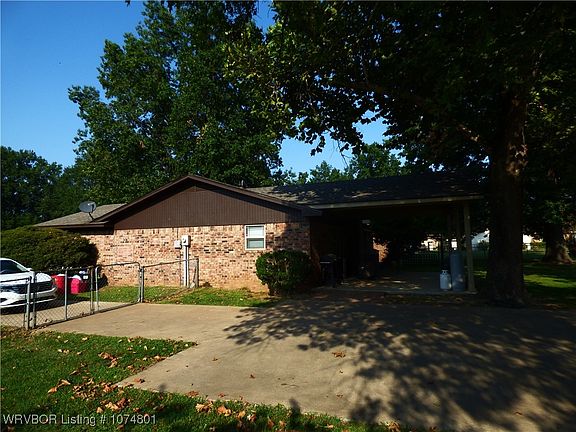 313 N Roberts Loop, Roland, OK 74954 | MLS #1074801 | Zillow