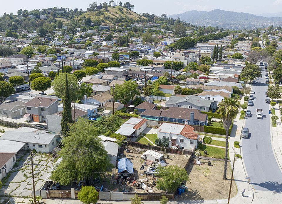 3061 Delevan Dr, Los Angeles, CA 90065 | MLS #23-268657 | Zillow