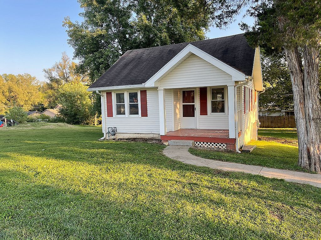 1804 Clifford St, Saint Joseph, MO 64505 | Zillow