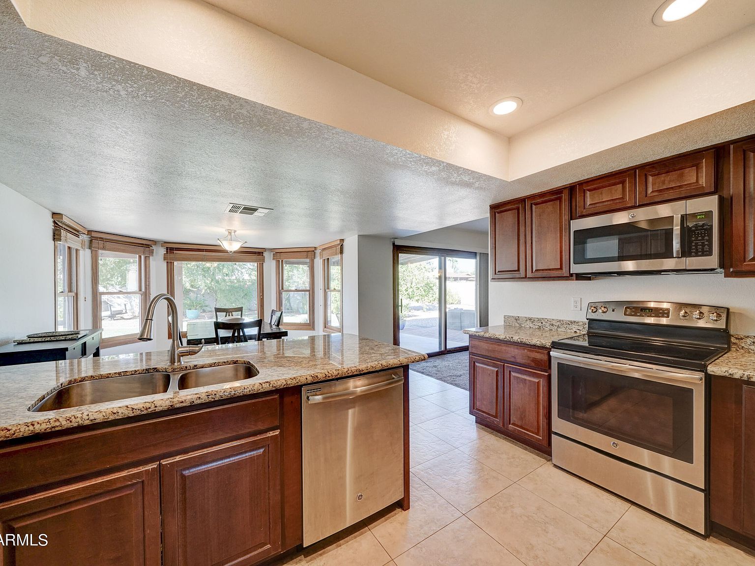 3026 W Kerry Ln, Phoenix, AZ 85027 | Zillow
