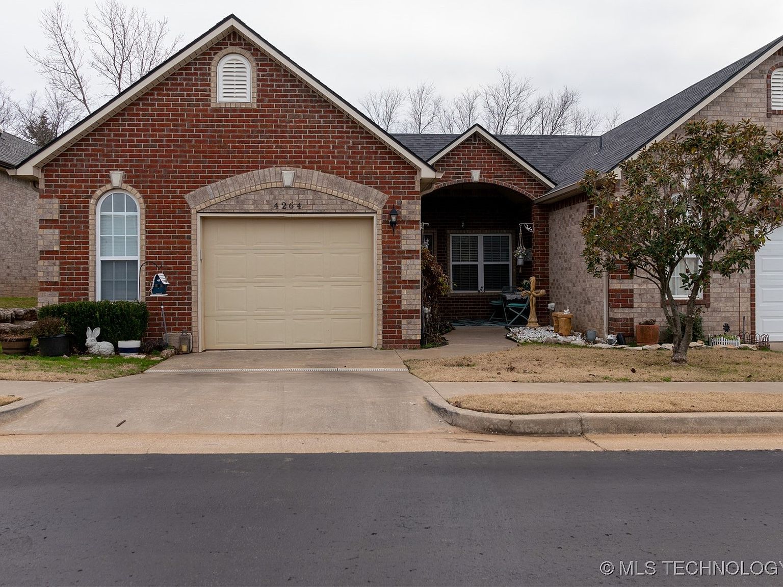 4264 Greentree Way #19A, Sand Springs, OK 74063 | Zillow