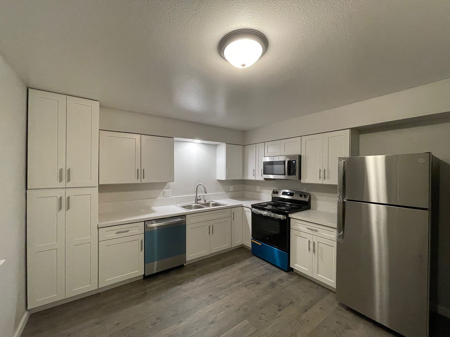 655 E 11th St APT F, Reedley, CA 93654 | Zillow