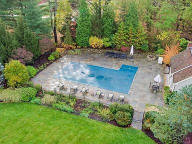 44 Young Rd, Weston, MA 02493 | Zillow