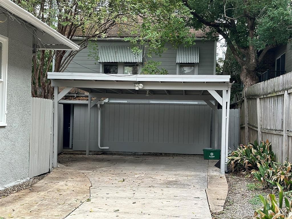 3515 1/2 Graustark St, Houston, TX 77006 | Zillow