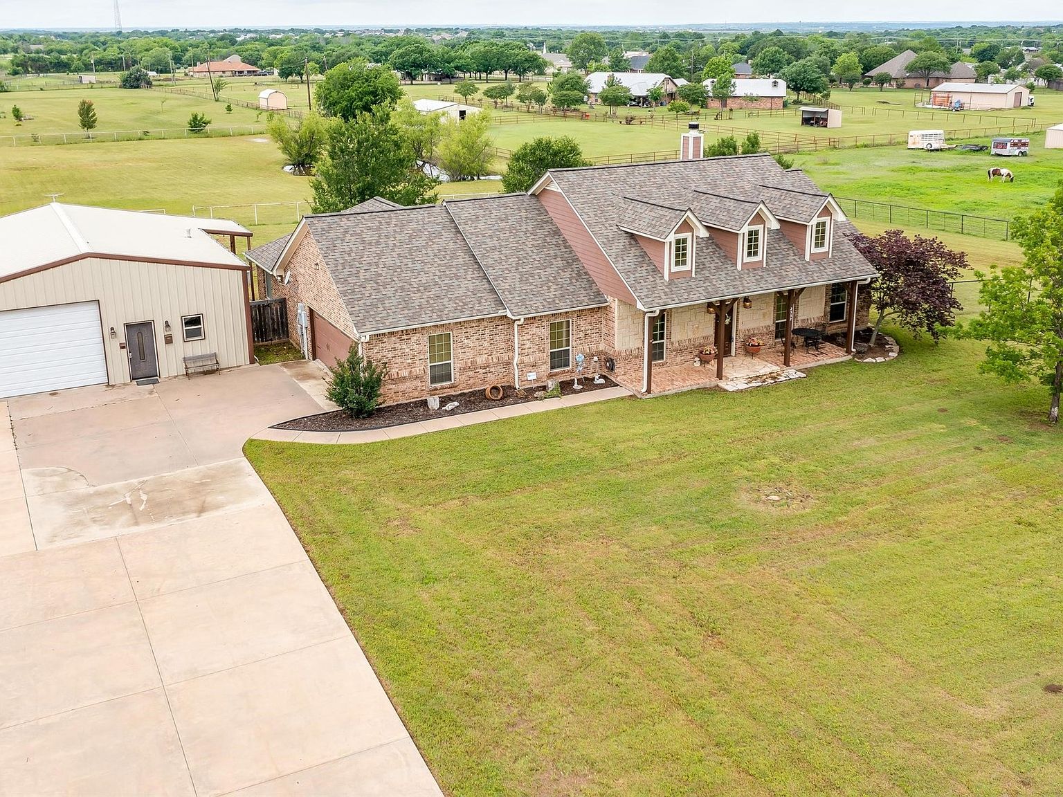 2552 Cheyenne Ln, Crowley, TX 76036 | Zillow