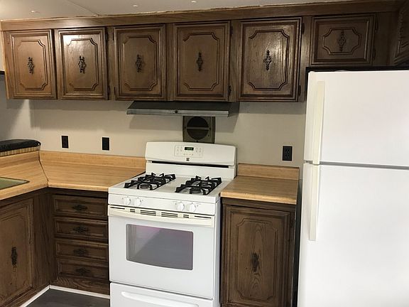 99 Country Club Dr #99, Oakdale, PA 15071 | Zillow