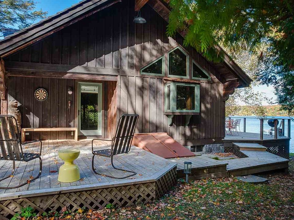07877 Zenith Heights Rd, Boyne City, MI 49712 | Zillow