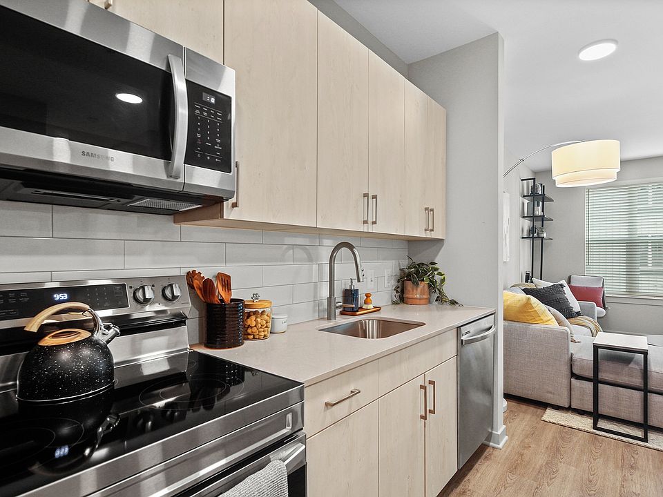 Lofts at Yard 56 - 560 Bayview Blvd Baltimore MD | Zillow