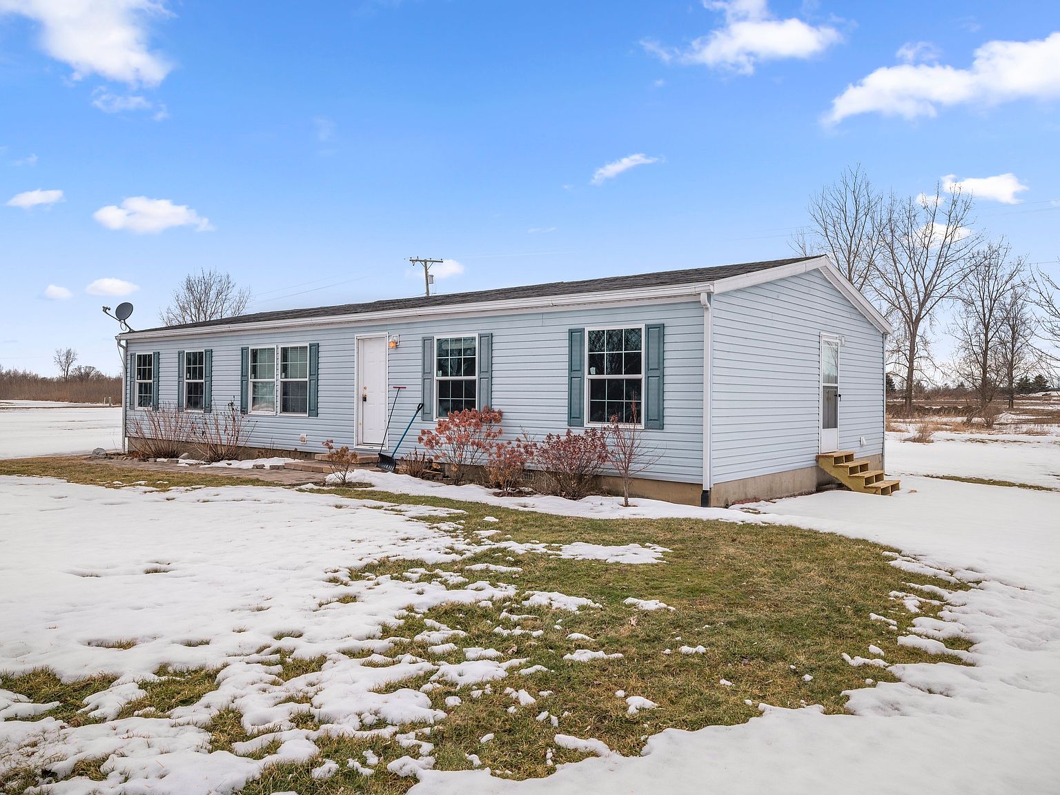 15082 Imlay City Rd, Mussey, MI 48014 | MLS #20250015380 | Zillow