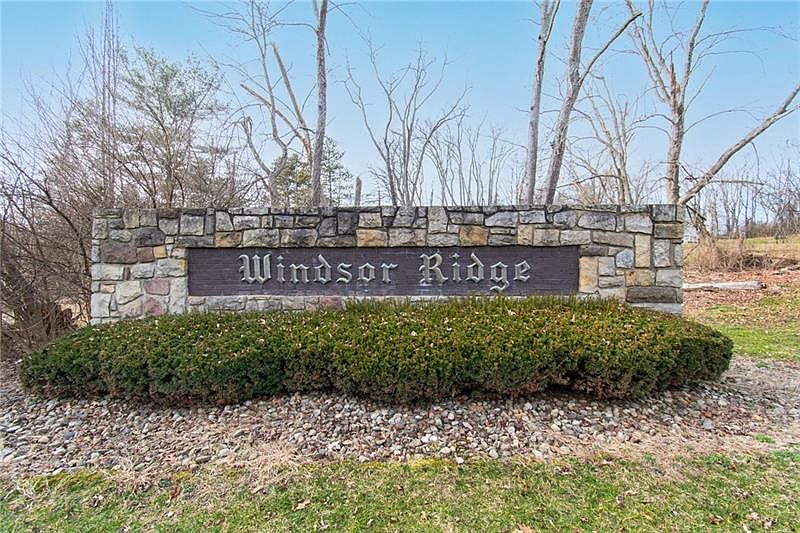 240 Windsor Rdg UNIT 33, New Castle, PA 16105 | Zillow