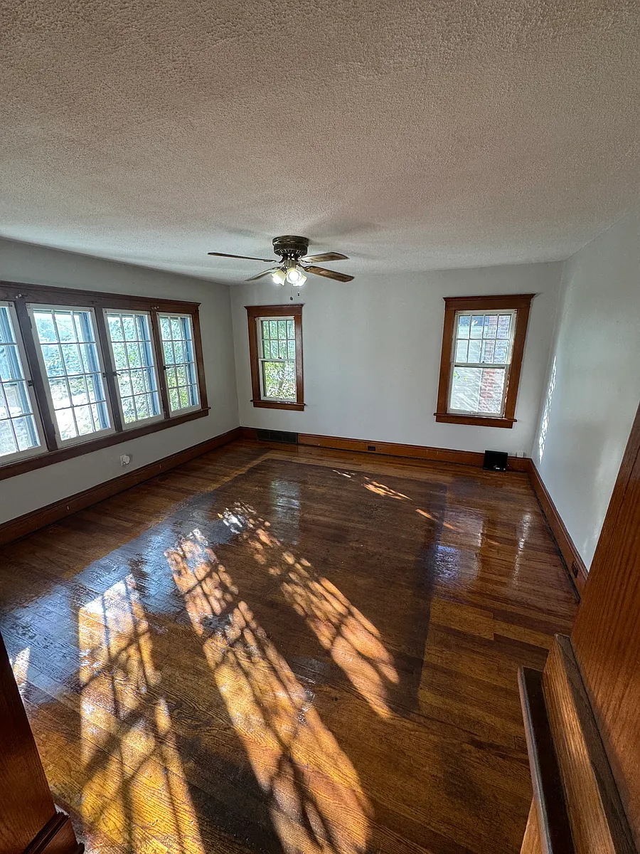 1200 S Jackson St, Jackson, MI 49203 | HotPads