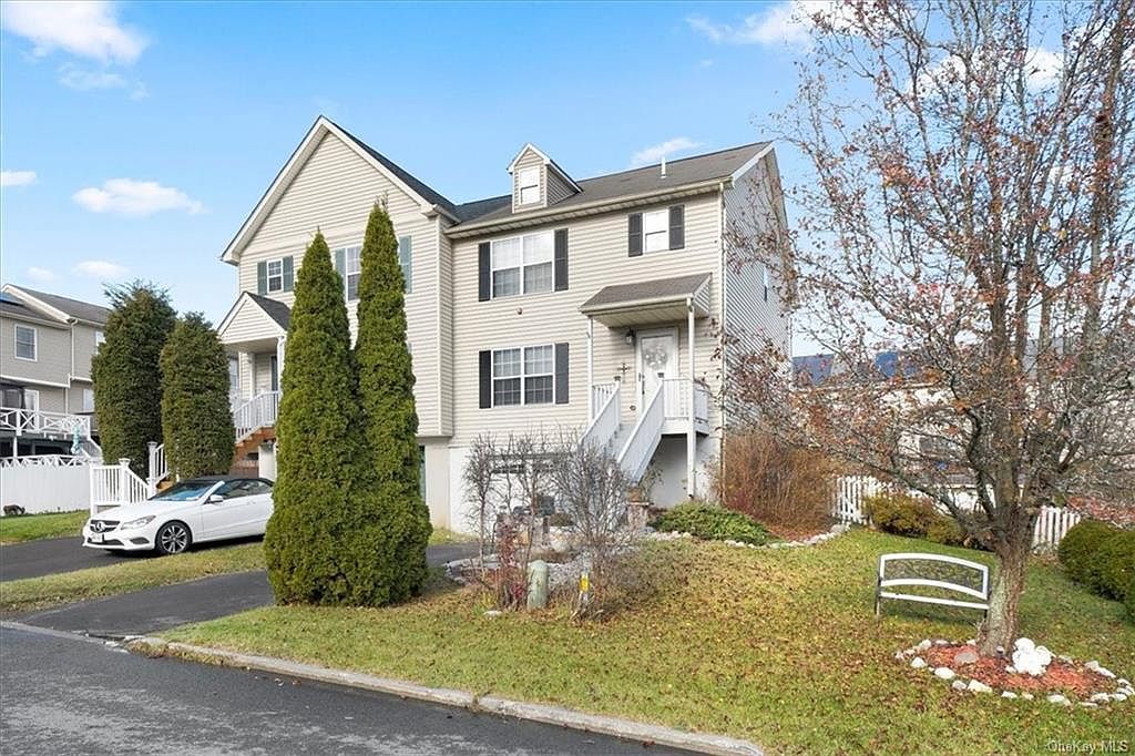 44 Helene Road, Warwick, NY 10990 | MLS #H6282881 | Zillow