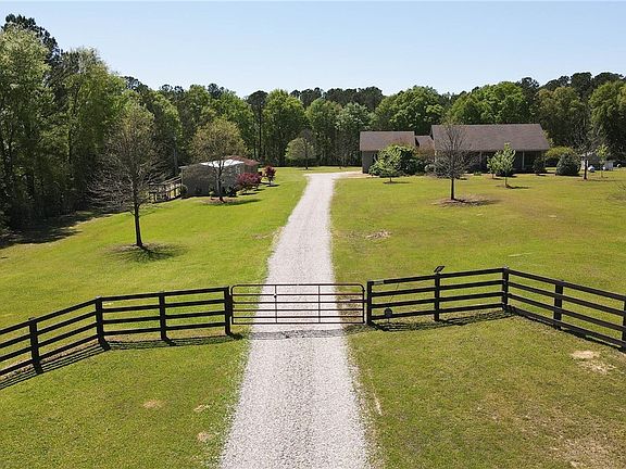 535 County Road 83, Notasulga, AL 36866 | Zillow