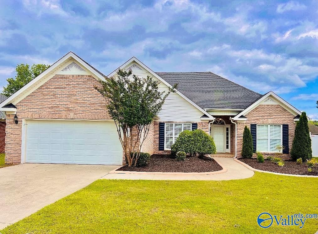 1914 Red Sunset Dr, Decatur, AL 35603 | Zillow