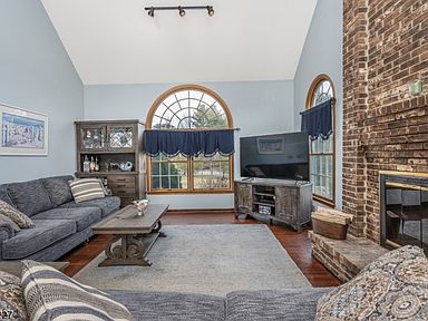 9 Manners Rd, Ringoes, NJ 08551 | Zillow