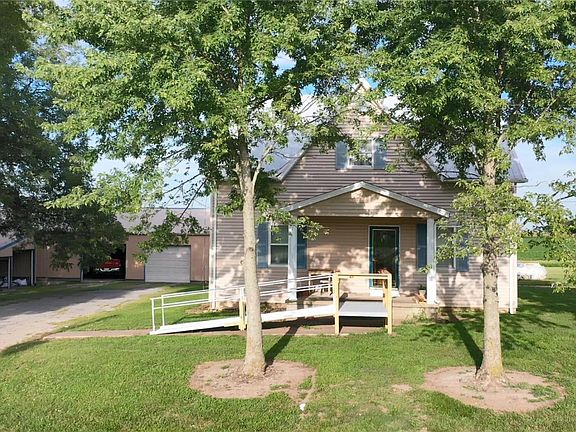 2900 Weilmuenster Rd, Lenzburg, IL 62255 | MLS #22054264 | Zillow