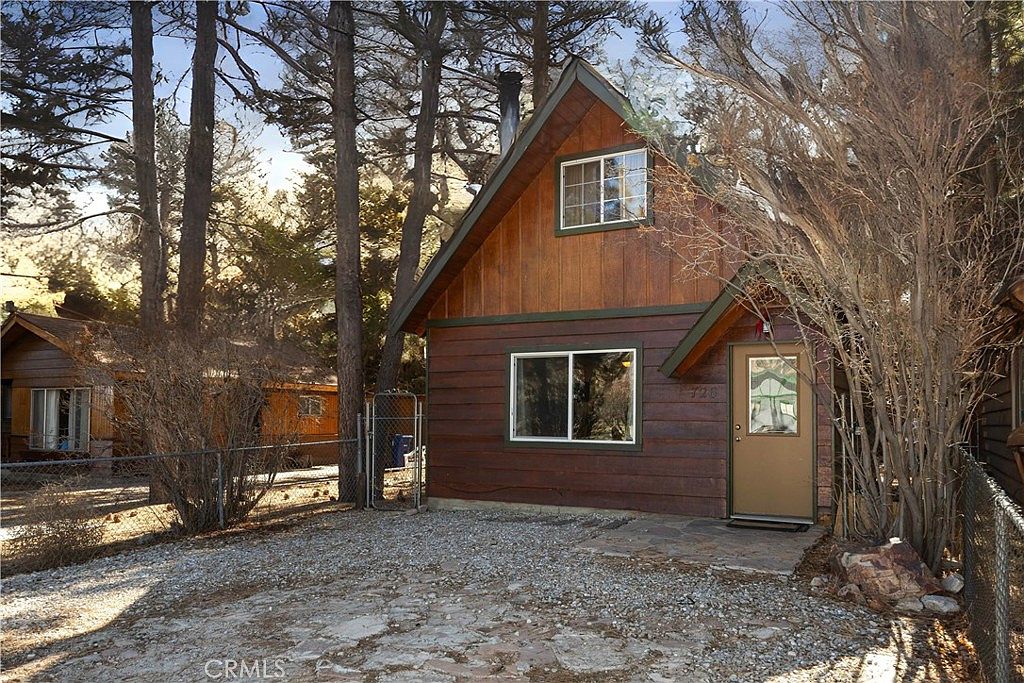 726 Maltby Blvd, Big Bear City, CA 92314 | MLS #RW24021750 | Zillow