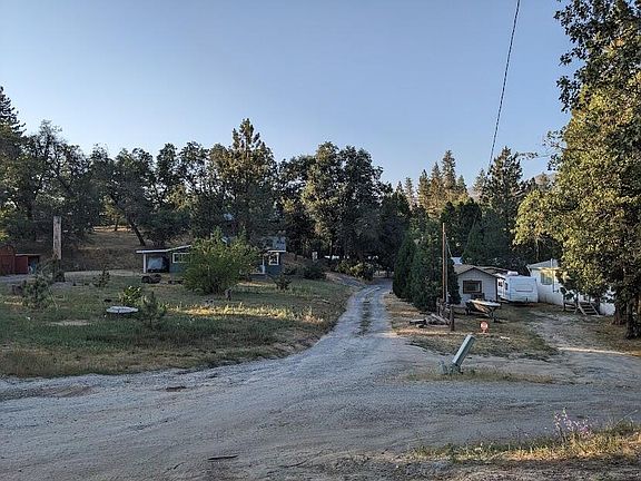 265 Fern Place, California Hot Springs, CA 93207 | MLS #225039 | Zillow