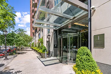 333 Rector Place #411 in Battery Park City, Manhattan | StreetEasy