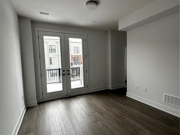 99 Roger St #42, Waterloo, ON N2J 0G1 | Zillow