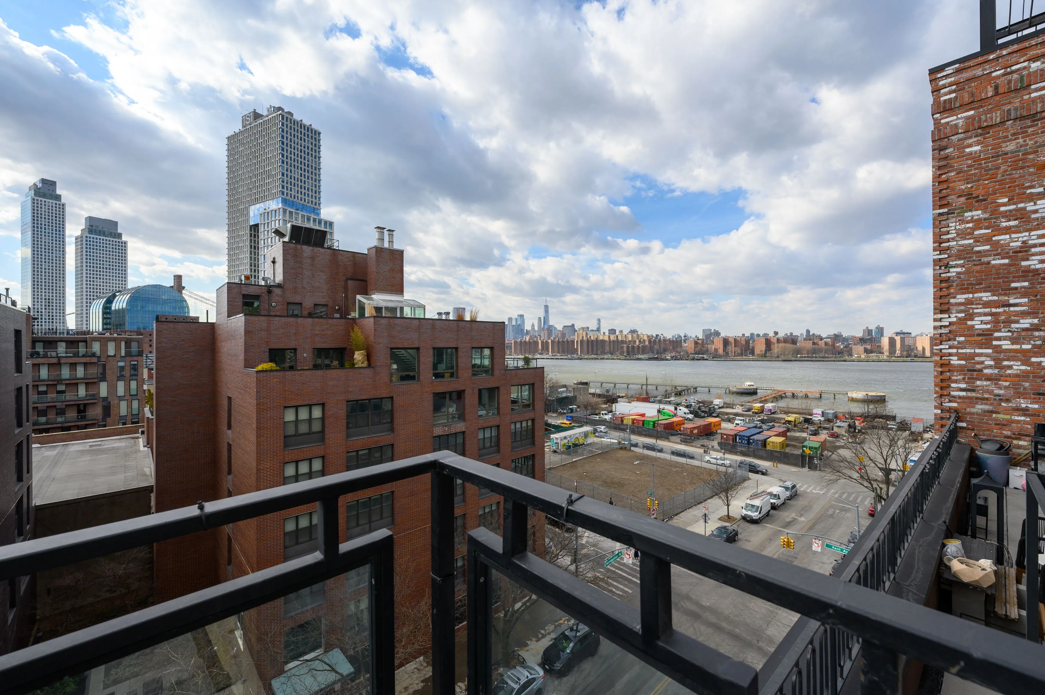 61 Metropolitan Avenue #3A in Williamsburg, Brooklyn | StreetEasy