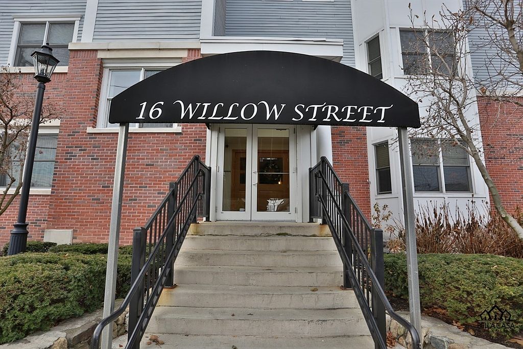 16 Willow St UNIT 410, Melrose, MA 02176 | Zillow