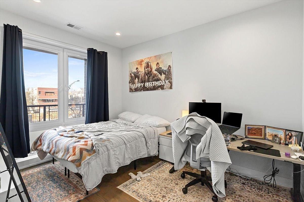 2217 W Madison St #302, Chicago, IL 60612 | Zillow