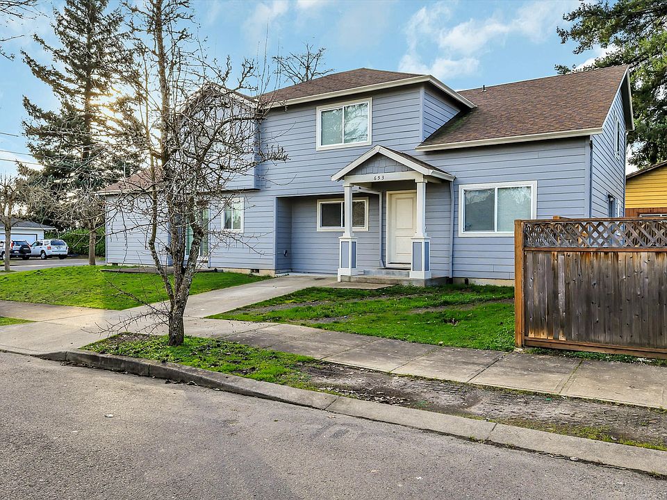 15745B SE Alder St, Portland, OR 97233 | Zillow
