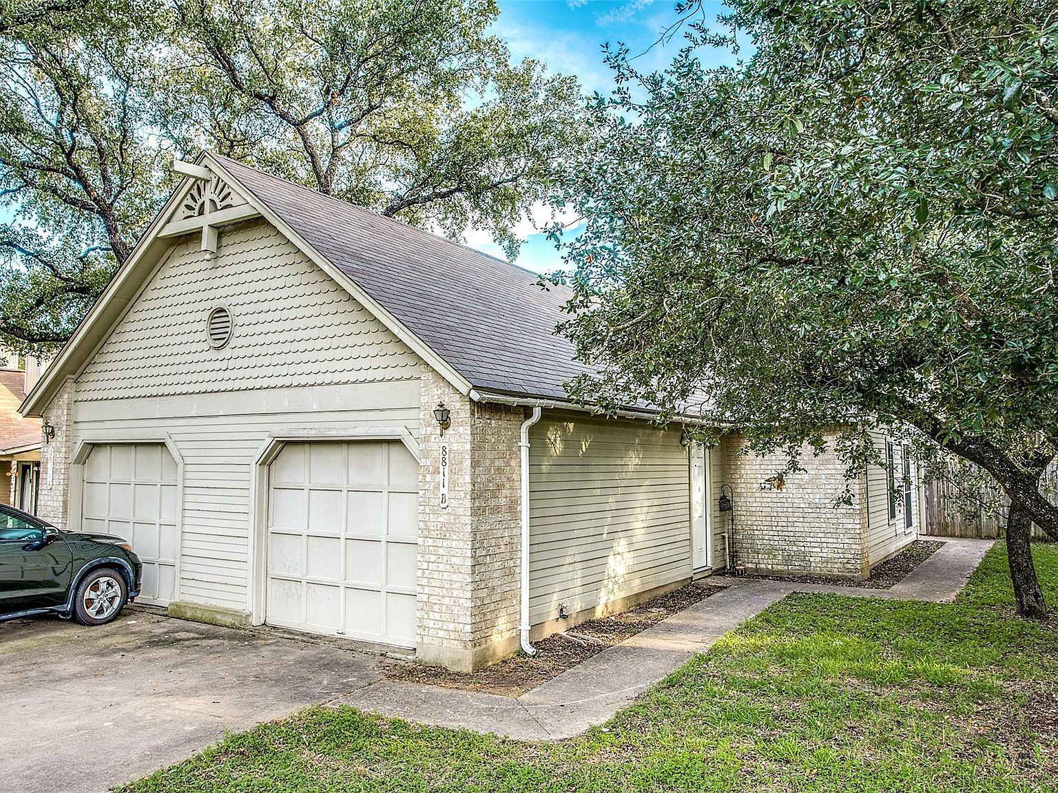 8811 Clearbrook Trl, Austin, TX 78729 | MLS #3268250 | Zillow