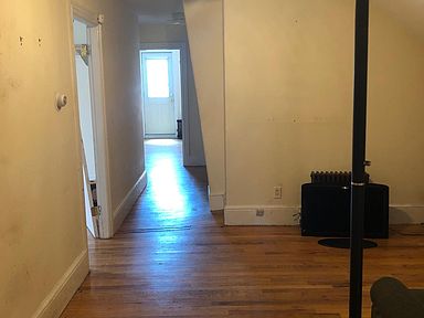 30 Dean St APT 3, Attleboro, MA 02703 | Zillow
